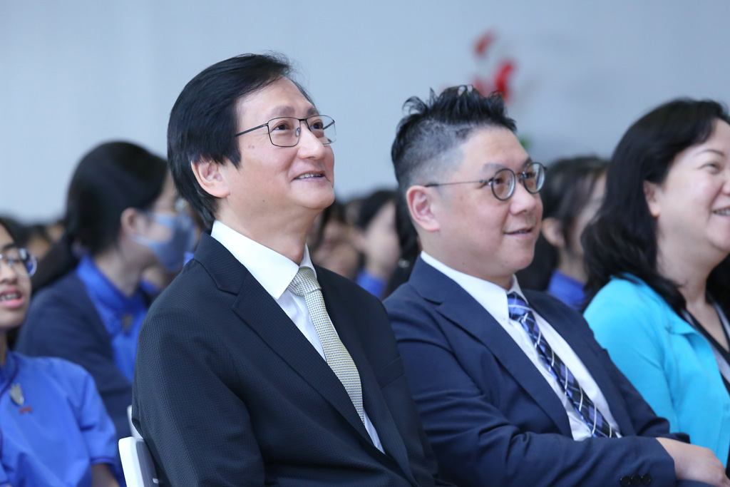 Bidding Farewell to Mr Kwan | Ying Wa Girls' School