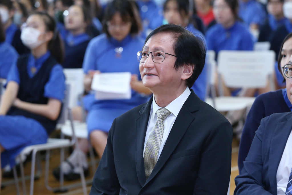 Bidding Farewell to Mr Kwan | Ying Wa Girls' School