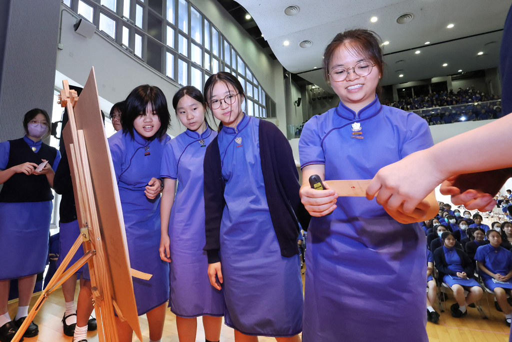 Bidding Farewell to Mr Kwan | Ying Wa Girls' School